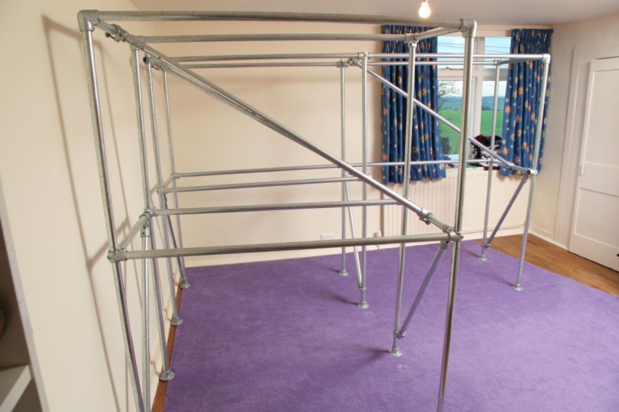 DIY garment rack - Projects - Simplified Building