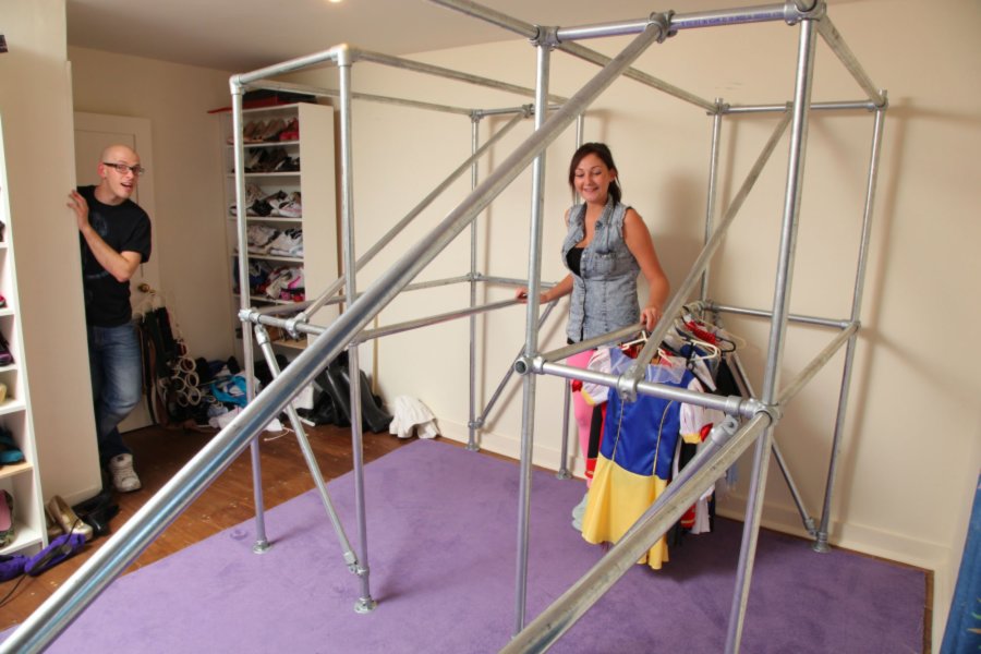 DIY garment rack - Projects - Simplified Building